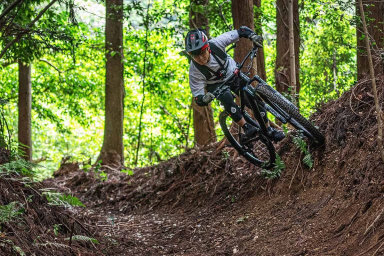 MTB（マウンテンバイク）チーム TUBAGRA ツバグラ